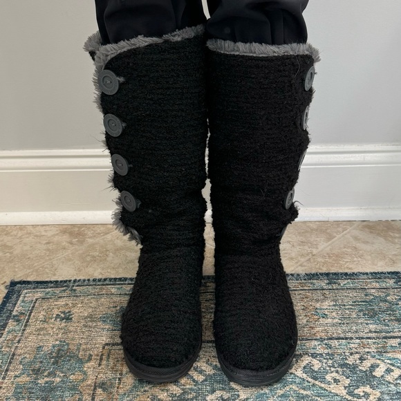 Muk Luks | Shoes | Black Sweater Muk Luks Boots | Poshmark